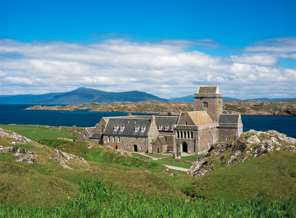 Iona Visitor Guide - Accommodation, Things To Do & More | VisitScotland