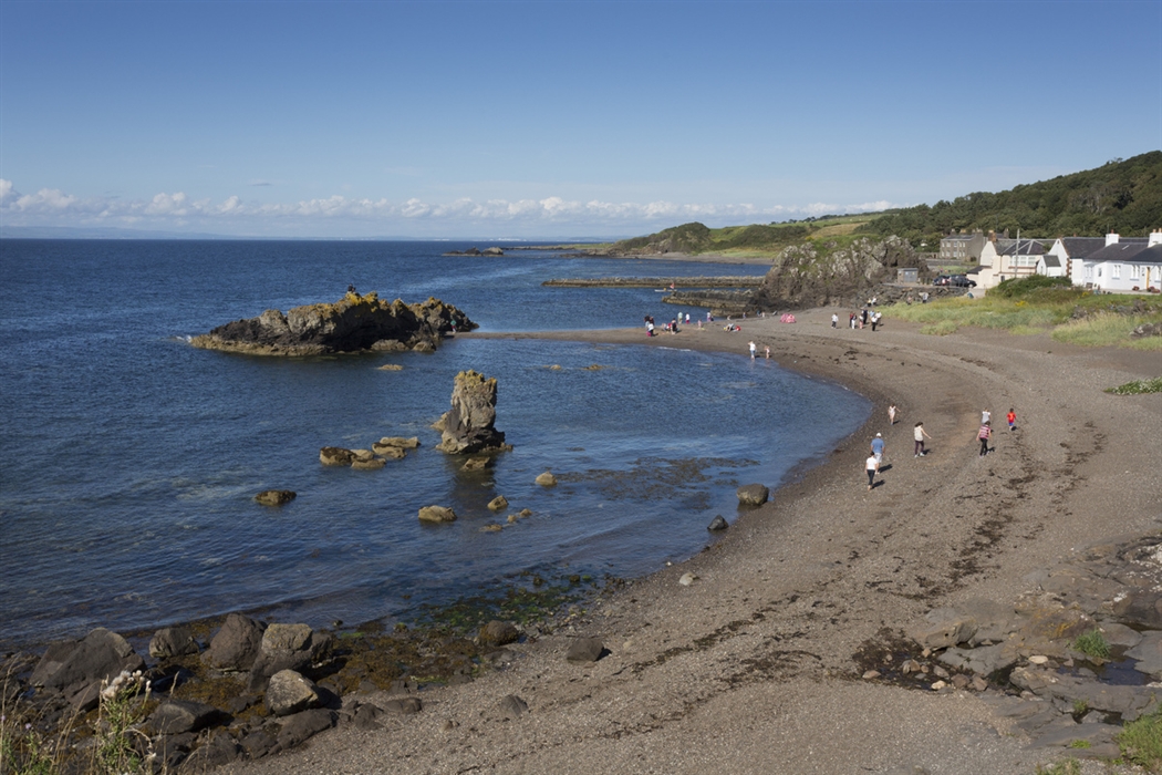 Dunure Beach, Dunure – Beaches | VisitScotland