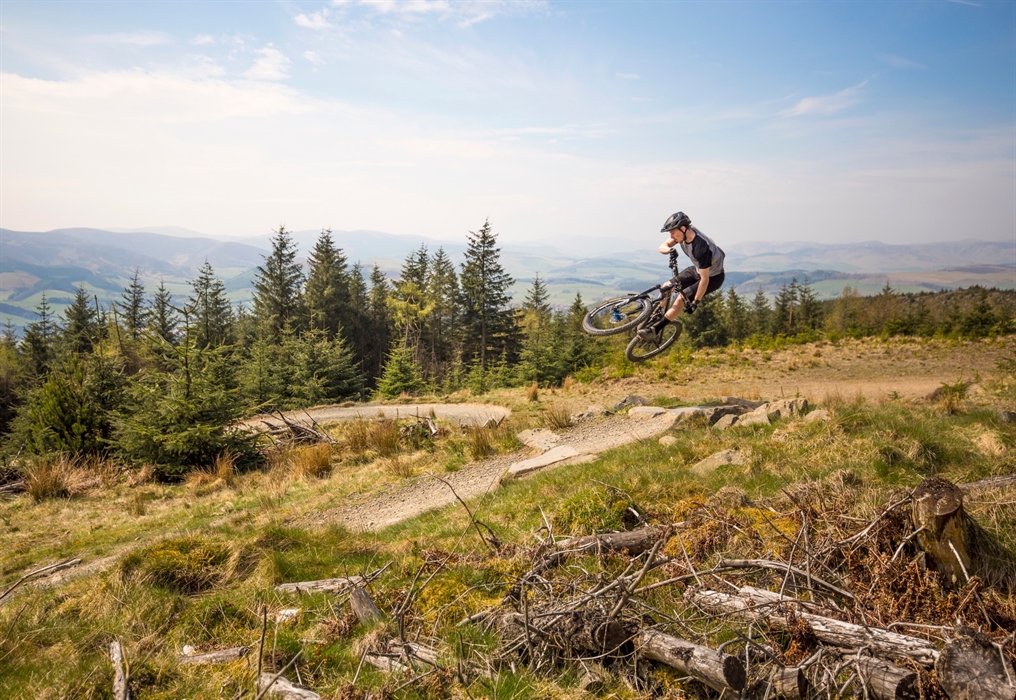 Innerleithen Visitor Guide - Accommodation, Things To Do & More ...